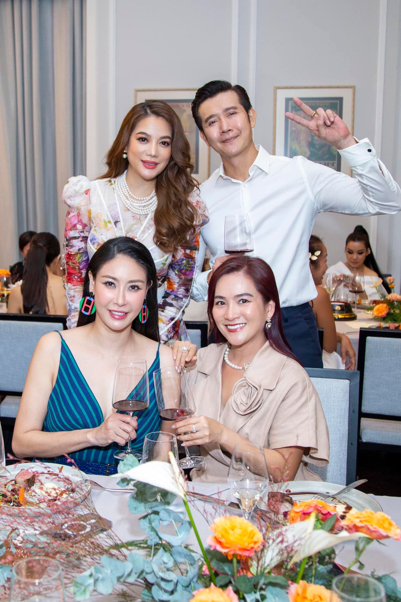 Trai đẹp Việt kiều của “Em và Trịnh” khoe vẻ bảnh bao