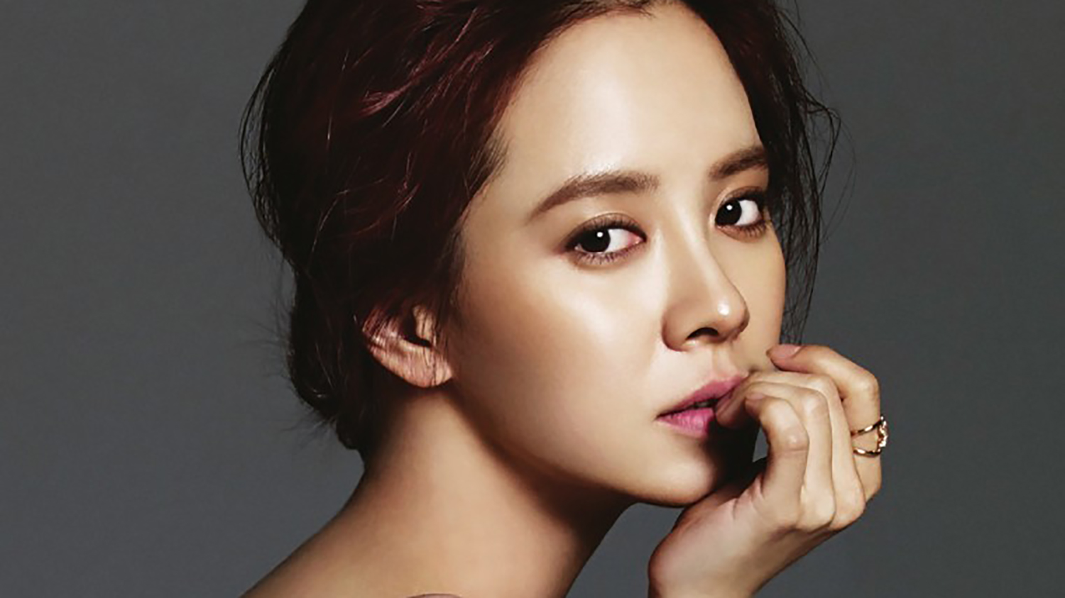 Song Ji-Hyo tham gia thử thách trở thành thợ lặn trong phim tài liệu của BBC và JTBC - Nông thôn ...